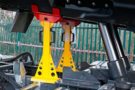 2 x (Pair) Thompsons Freestanding Tipper Truck Chassis/Body Props ...