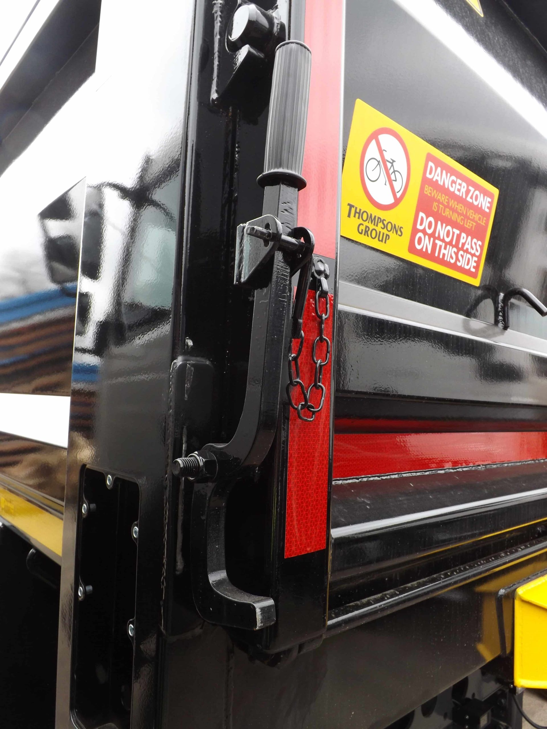 Thompsons Body Tailgate Lever Assembly. Unpainted (Bare Metal) c/w ...