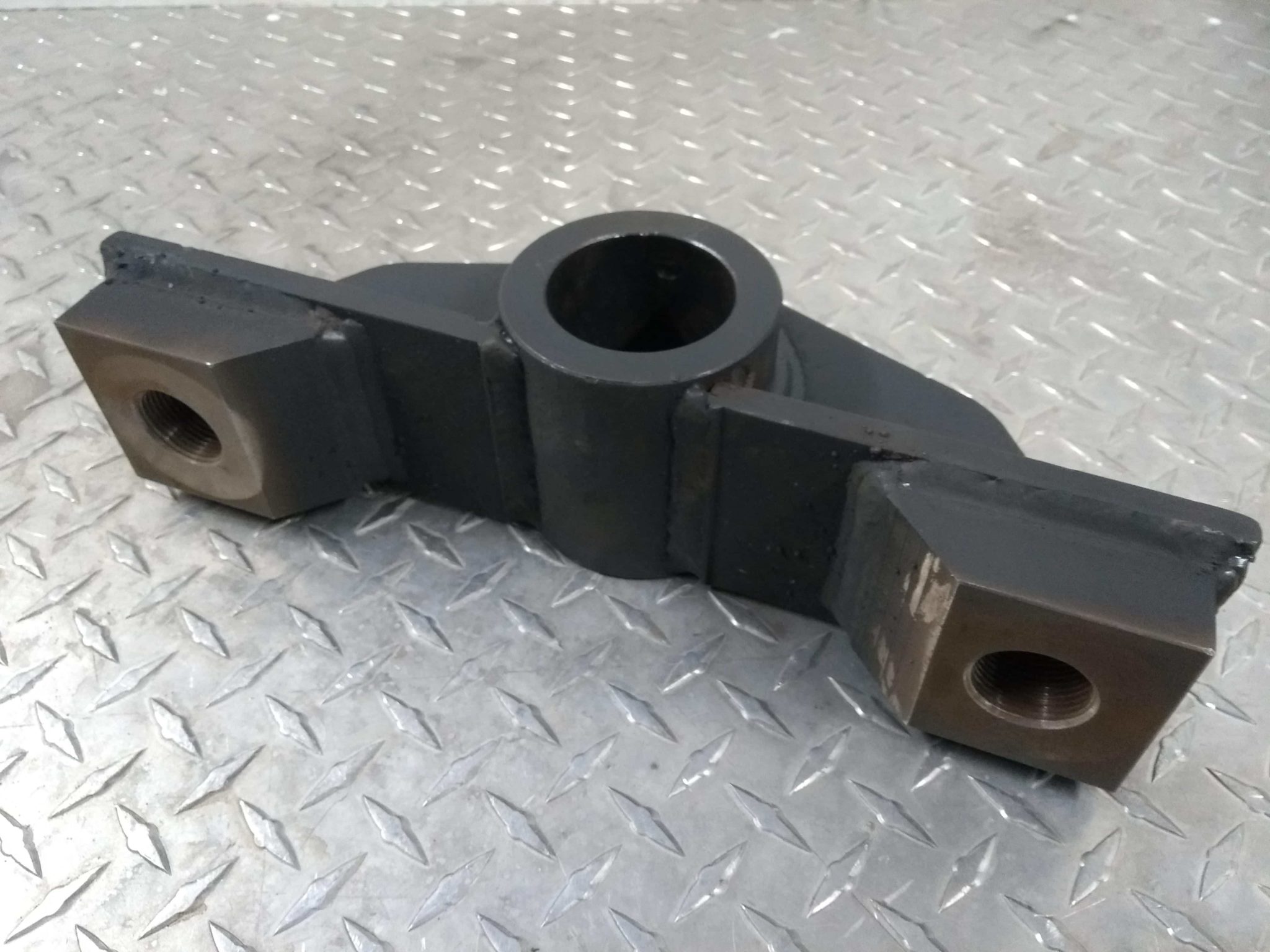 Thompsons Lower Load cell Bracket c/w Threaded Blocks – Single ribbed ...